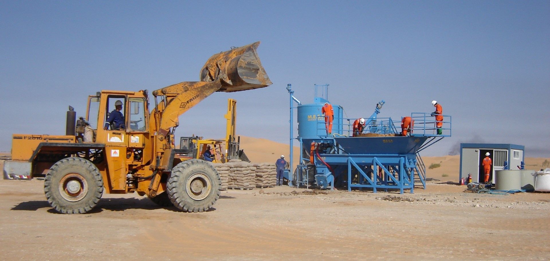 Traitement de boue de forage et de recuperation d'huile